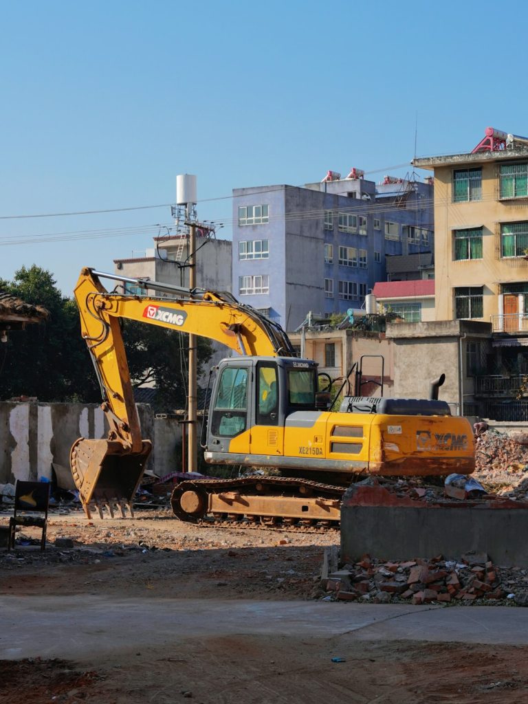 How do they build a roller coaster? - Techsive